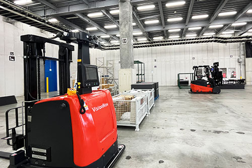 VisionNav Robotics Japan最新AGFを見学できるショールームを開設！